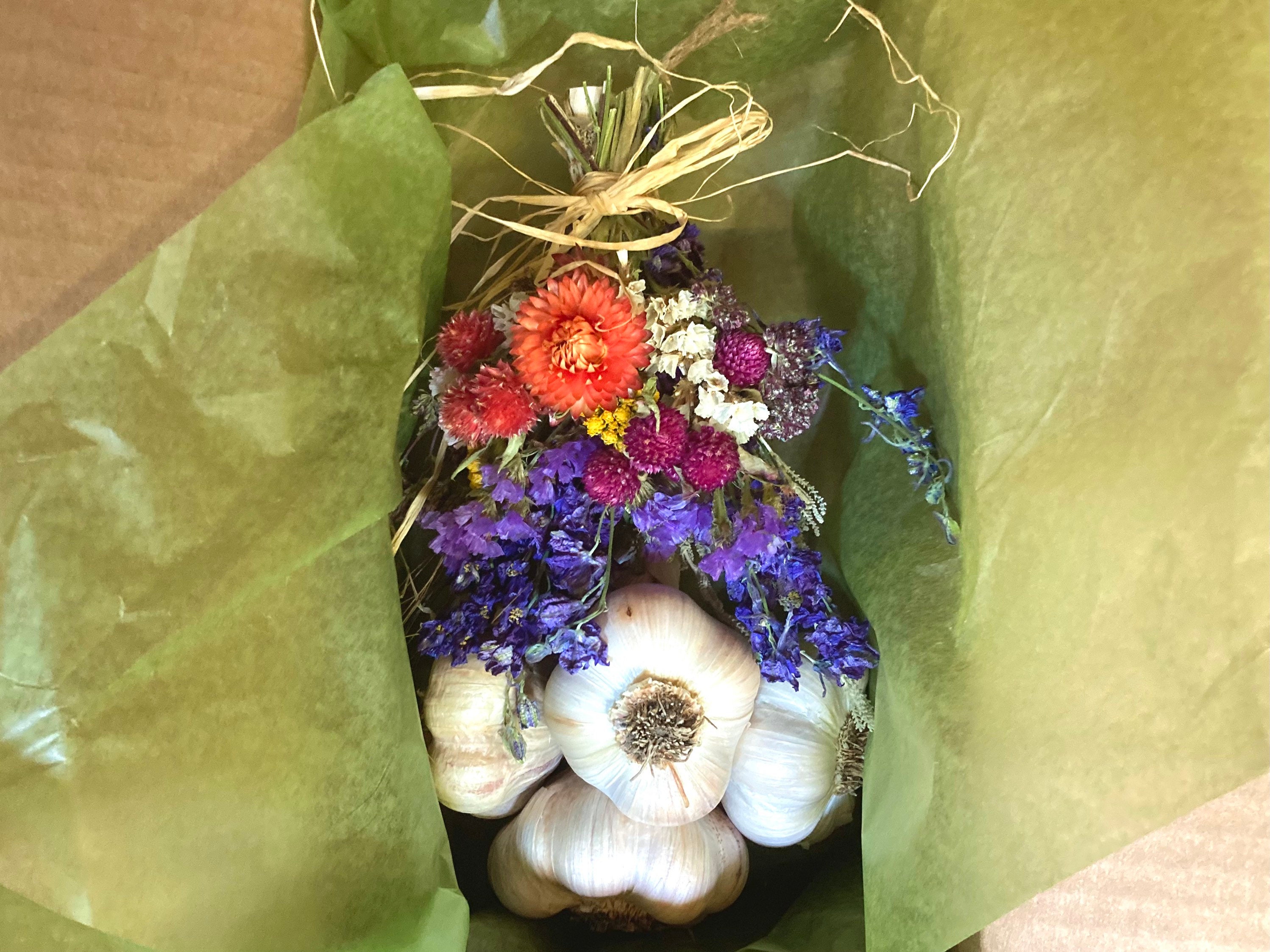 Small Organic Garlic and Chili Braid, Organic Homegrown Garlic Braid ...