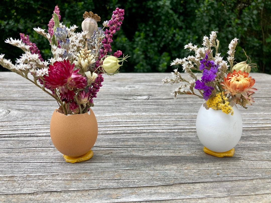Mini Bouquets in Real Eggshell Vase. Party Favor. Easter Decoration ...