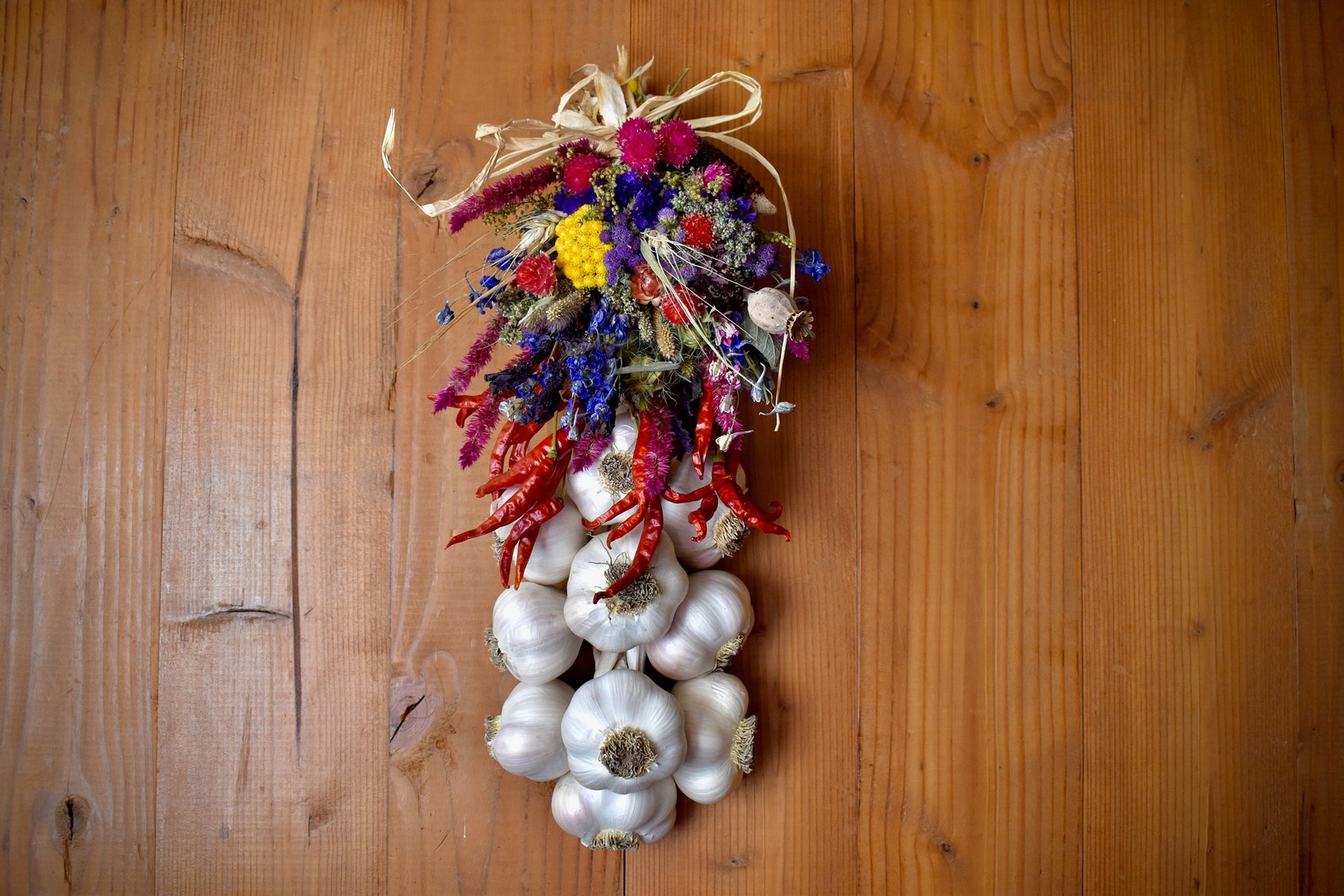 Garlic and Chili Braid Decorated Organic Kitchen Decor Wall - Etsy