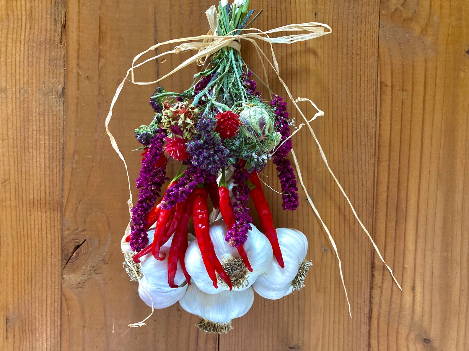 Small Organic Garlic and Chili Braid, Organic Homegrown Garlic Braid ...