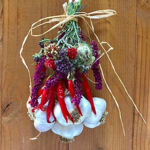 Small Organic Garlic and Chili Braid, Organic Homegrown Garlic Braid ...