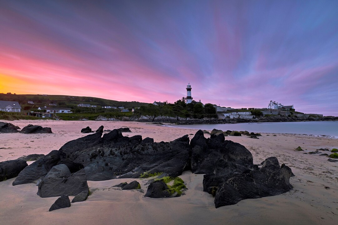 Stroove Lighthouse in Co. Donegal, Ireland - Wild Atlantic Way ...