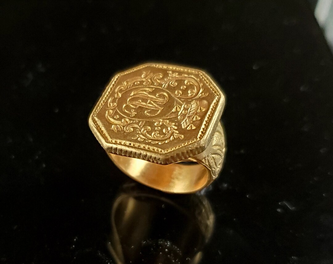 Incredible and Unique 14K Gold Octagon Shaped Crest Ring - Etsy