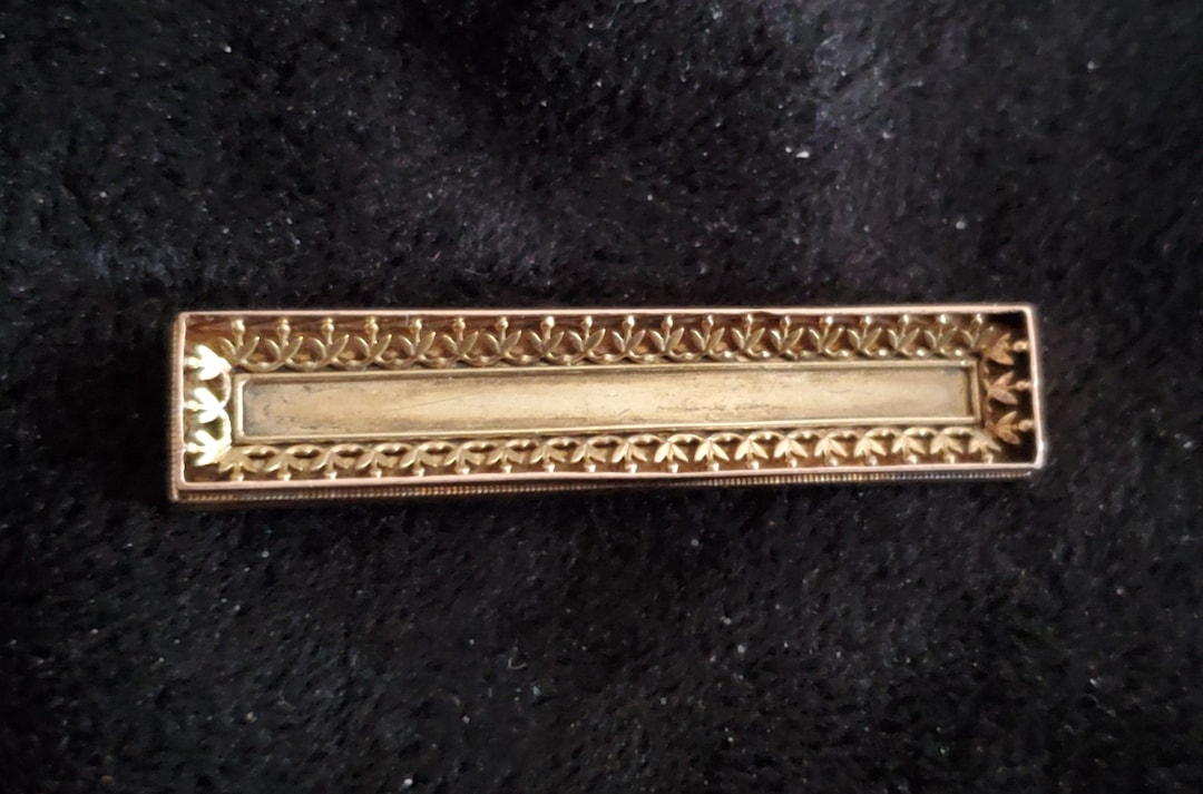 Classic 14k Gold Antique Bar Pin - Etsy