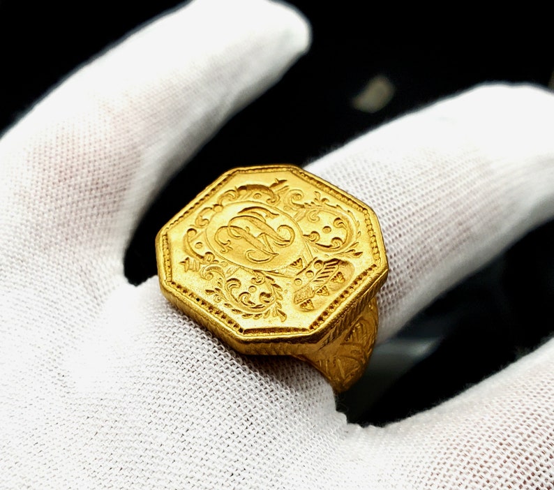 Incredible and Unique 14K Gold Octagon Shaped Crest Ring - Etsy