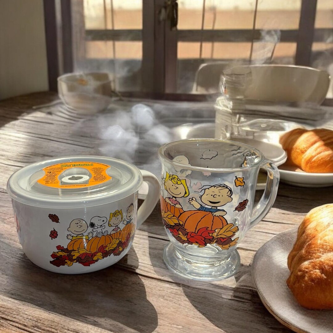 Set of Peanuts Soup Mug Pressure Release Lid Fall Charlie Brown Snoopy ...