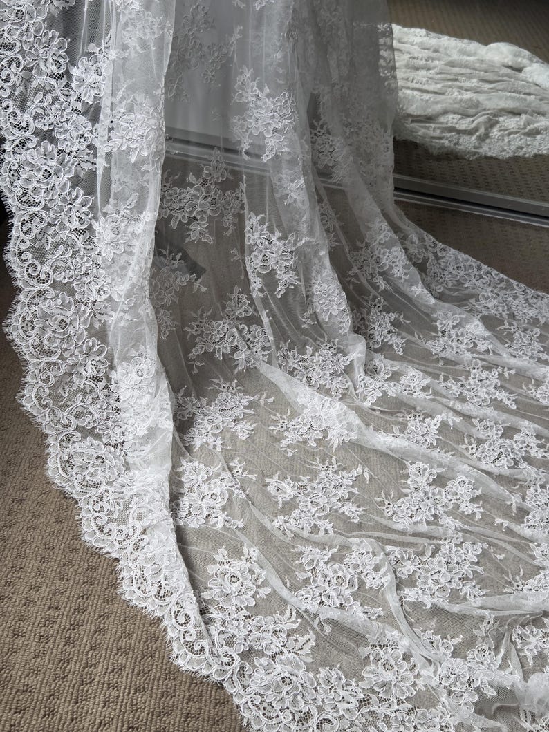 Mantilla Veil, Cathedral Wedding Veil, Chantilly Lace Bridal Veil ...