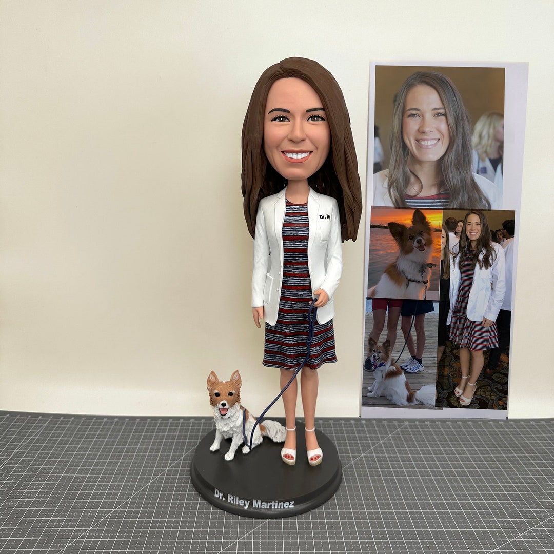 Custom Female Doctor Bobblehead With Dog, Personalized Dentist ...