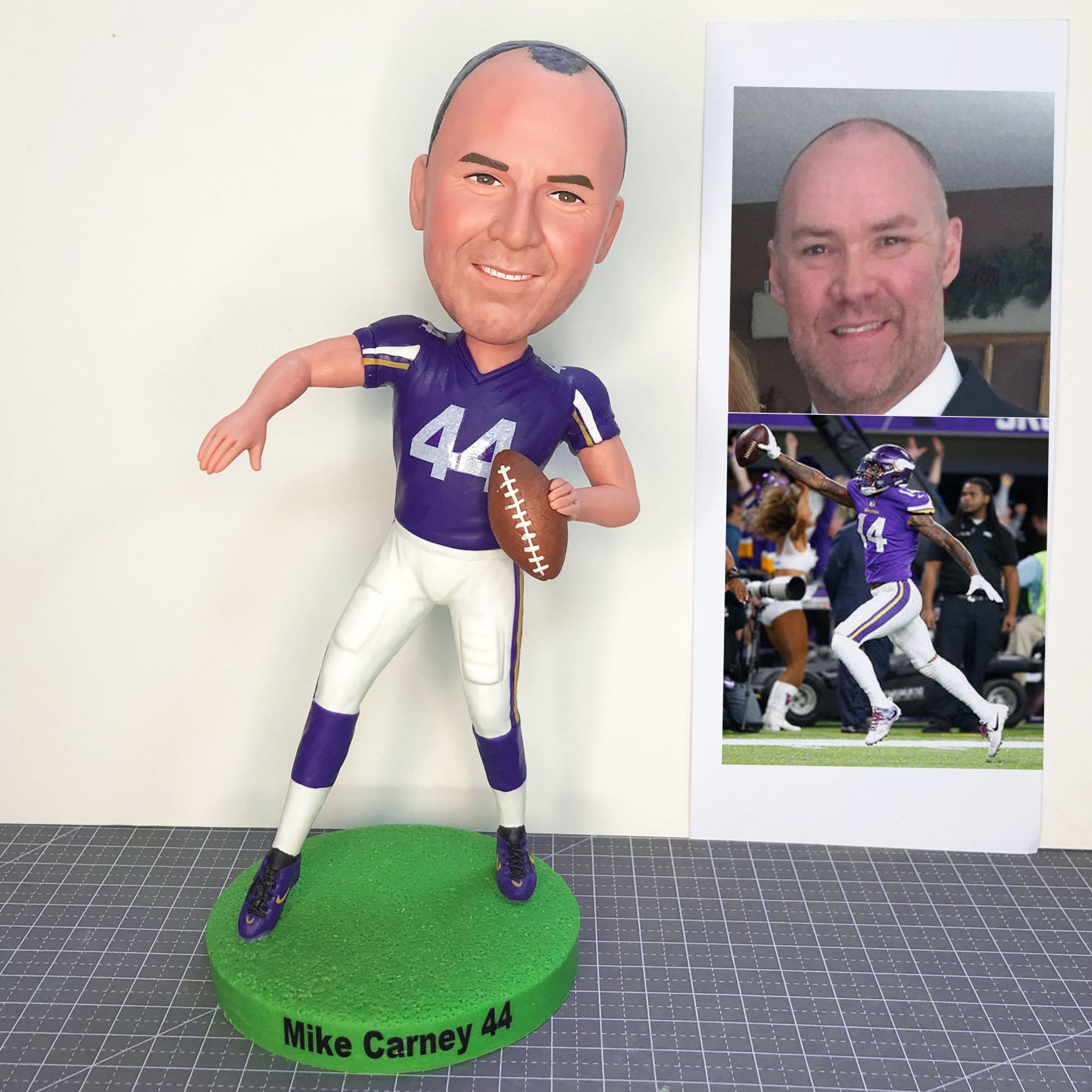 Custom Football Player Bobblehead, Customized Football Bobbleheads ...