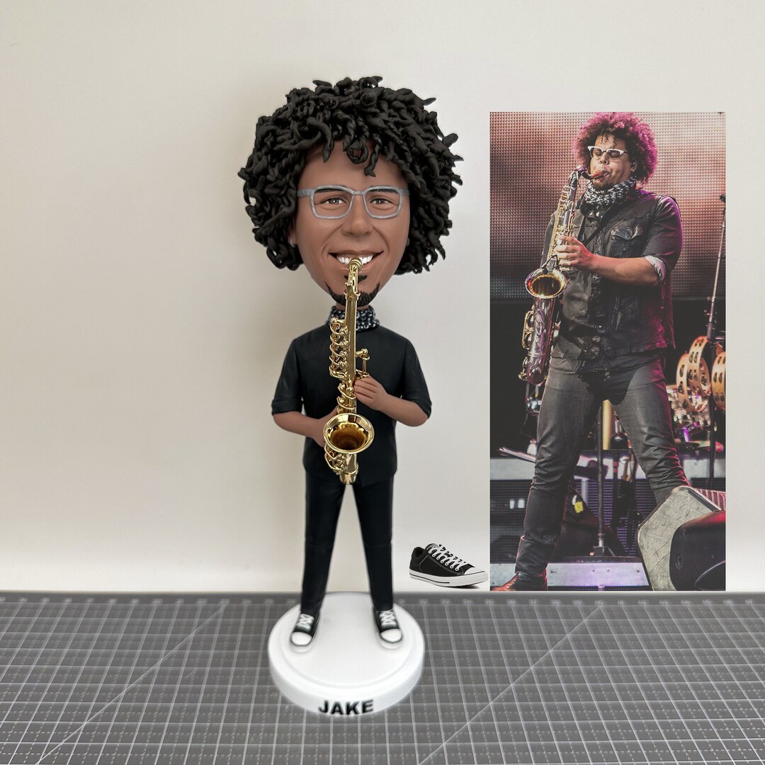 Custom Music Bobblehead Saxophone, Custom Man Bobblehead Playing Sansax ...