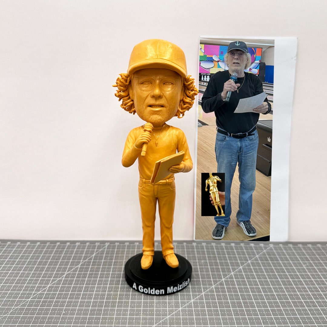 Custom Golden Bobbleheads Oscar Statuette, Custom Father Bobblehead ...