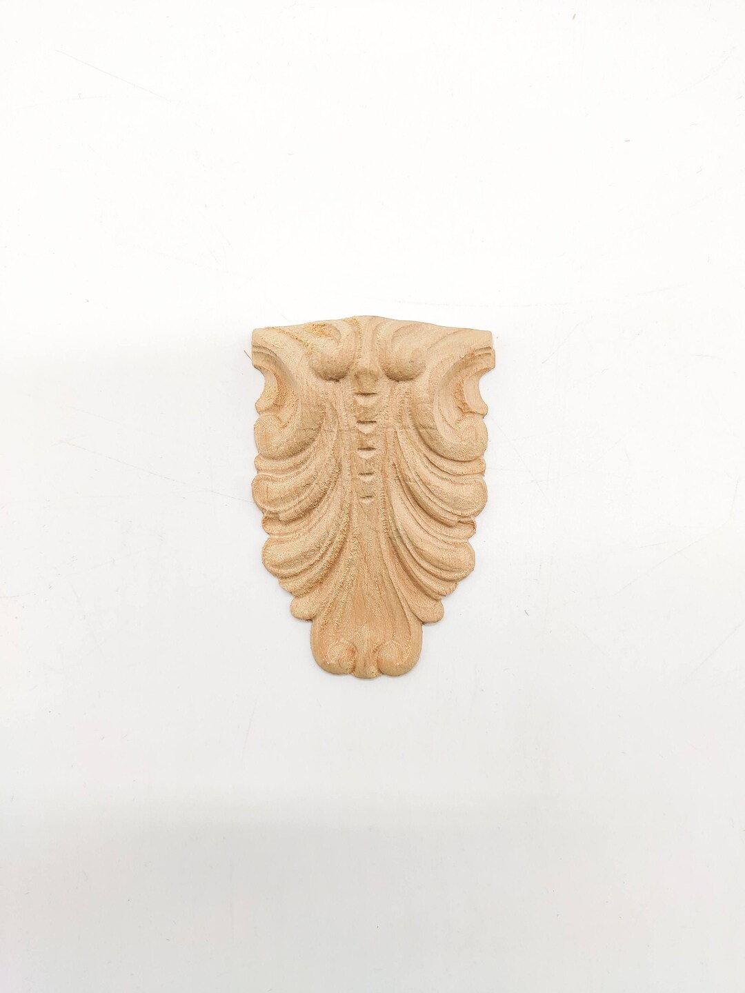 Onlay Furniture, Pediments, Furniture Decor, Shabby Chic Decor, Wood ...