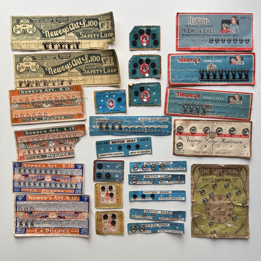 Vintage Snap Fasteners Poppers Hook and Eyes Closures on Cards X25 ...