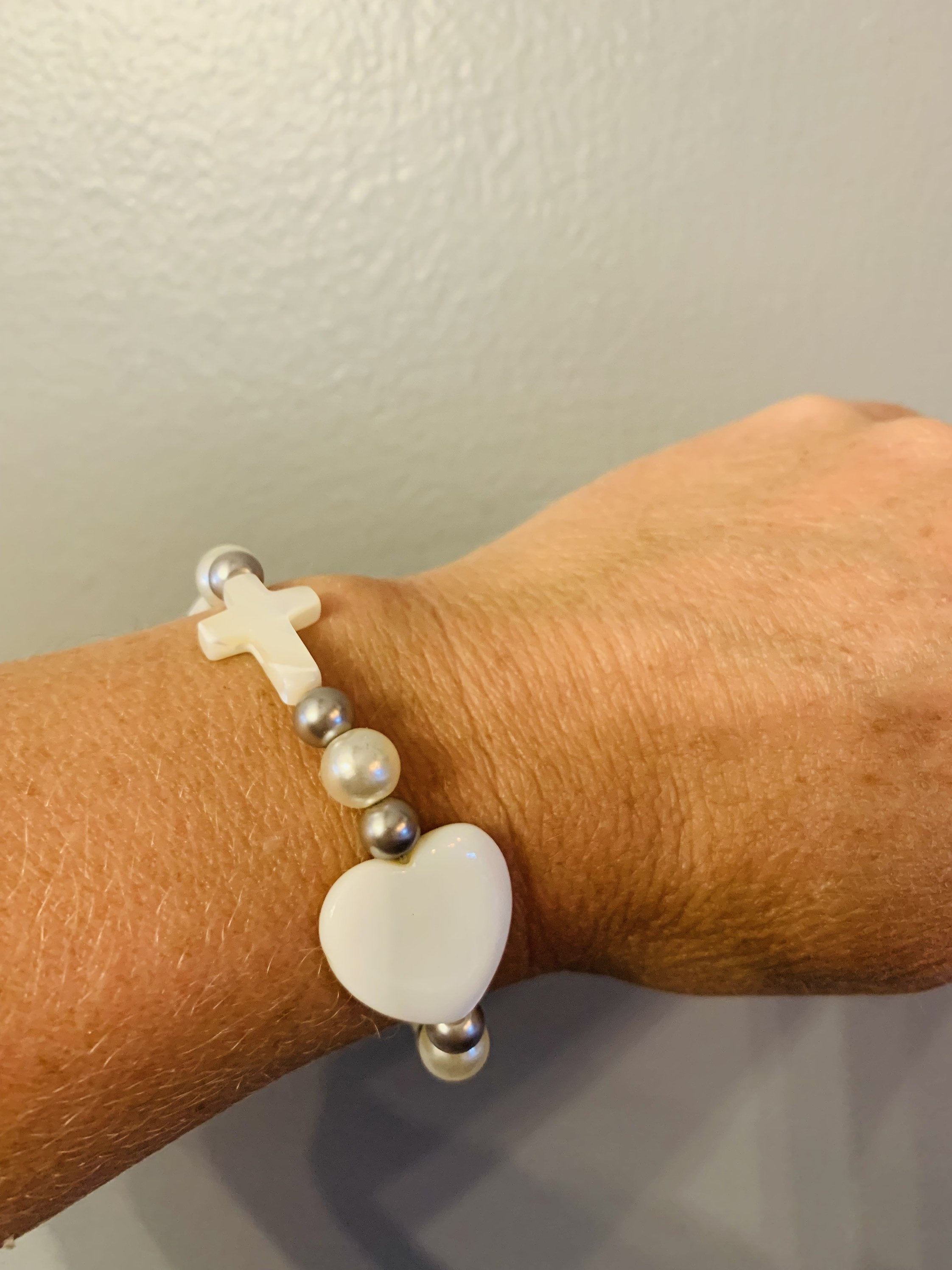 Seashell heart and cross beaded stretch bracelet | Etsy