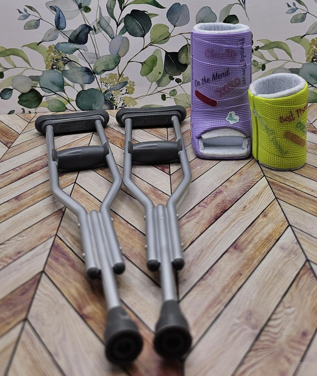 American Girl Feel Better Kit Casts & Pair of Crutches Truly Me for 18 ...