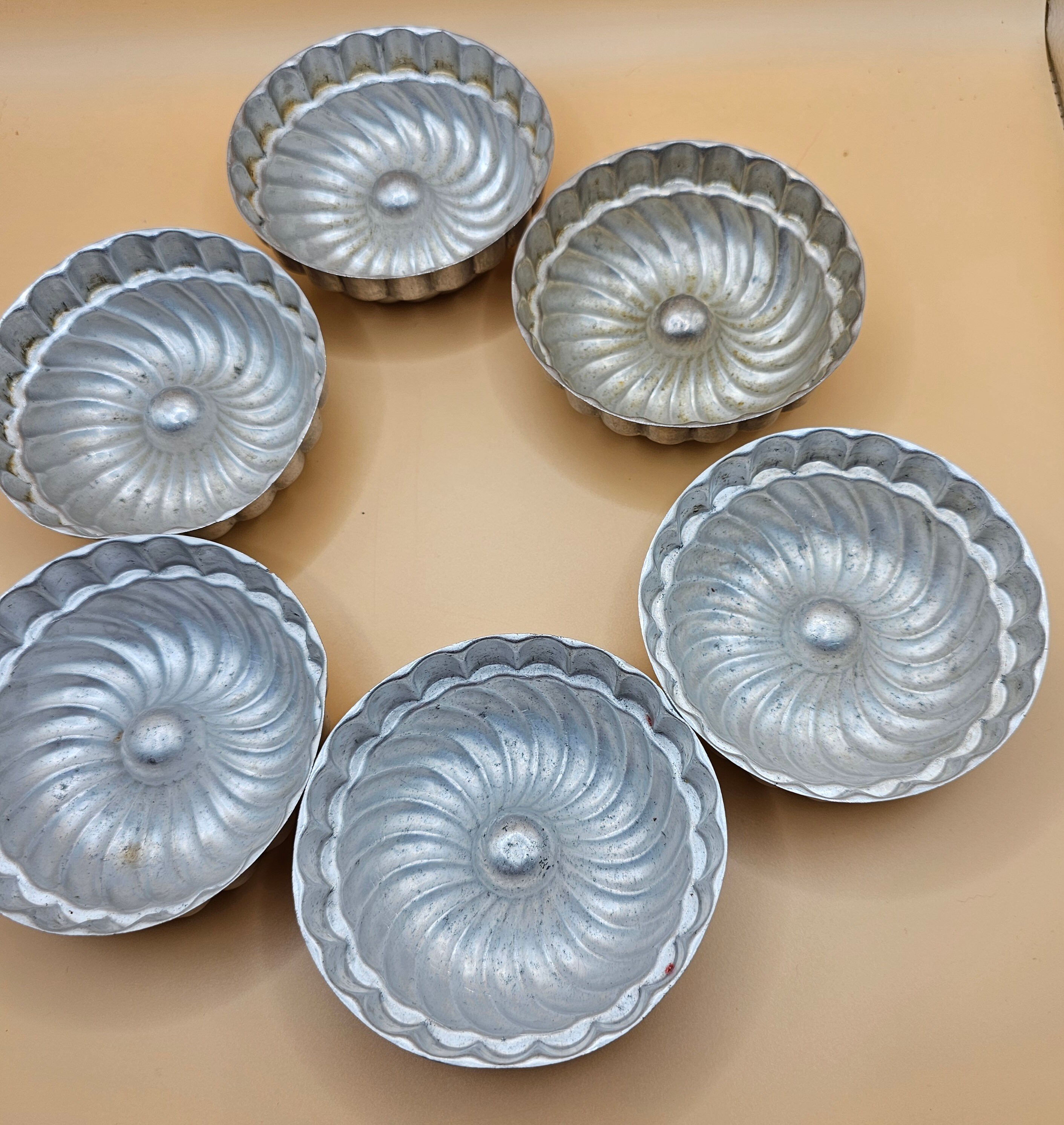 6 Fluted Circle Molds Jello, Cake, Chocolate Individual Sized Fancy - Etsy