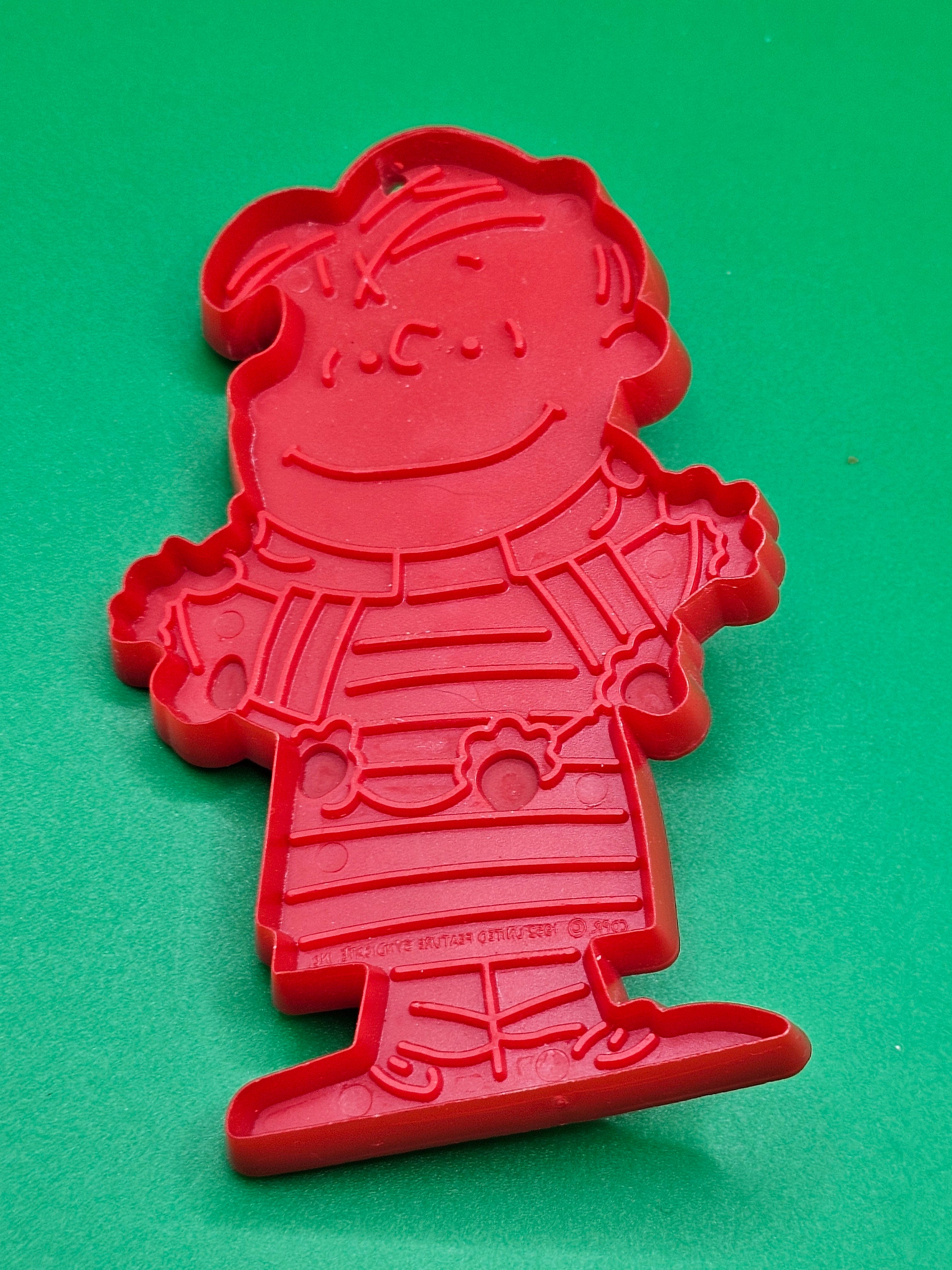 Peanuts Gang Linus Red Plastic Cookie Cutter Vintage Fun Large Cookie ...