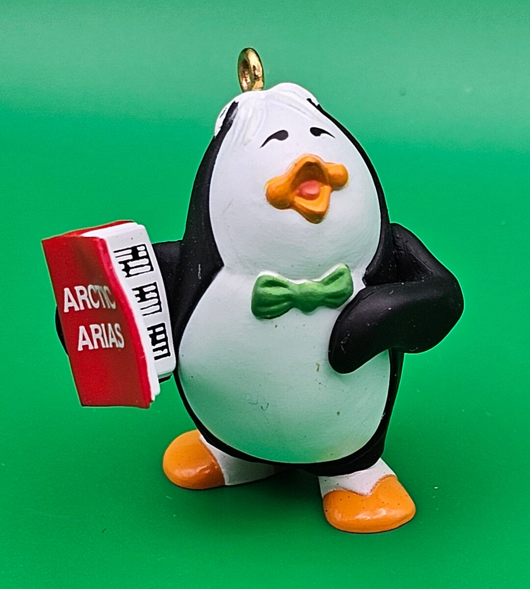 1988 Hallmark Penguin Singing Keepsake Ornament Perfect Condition With ...