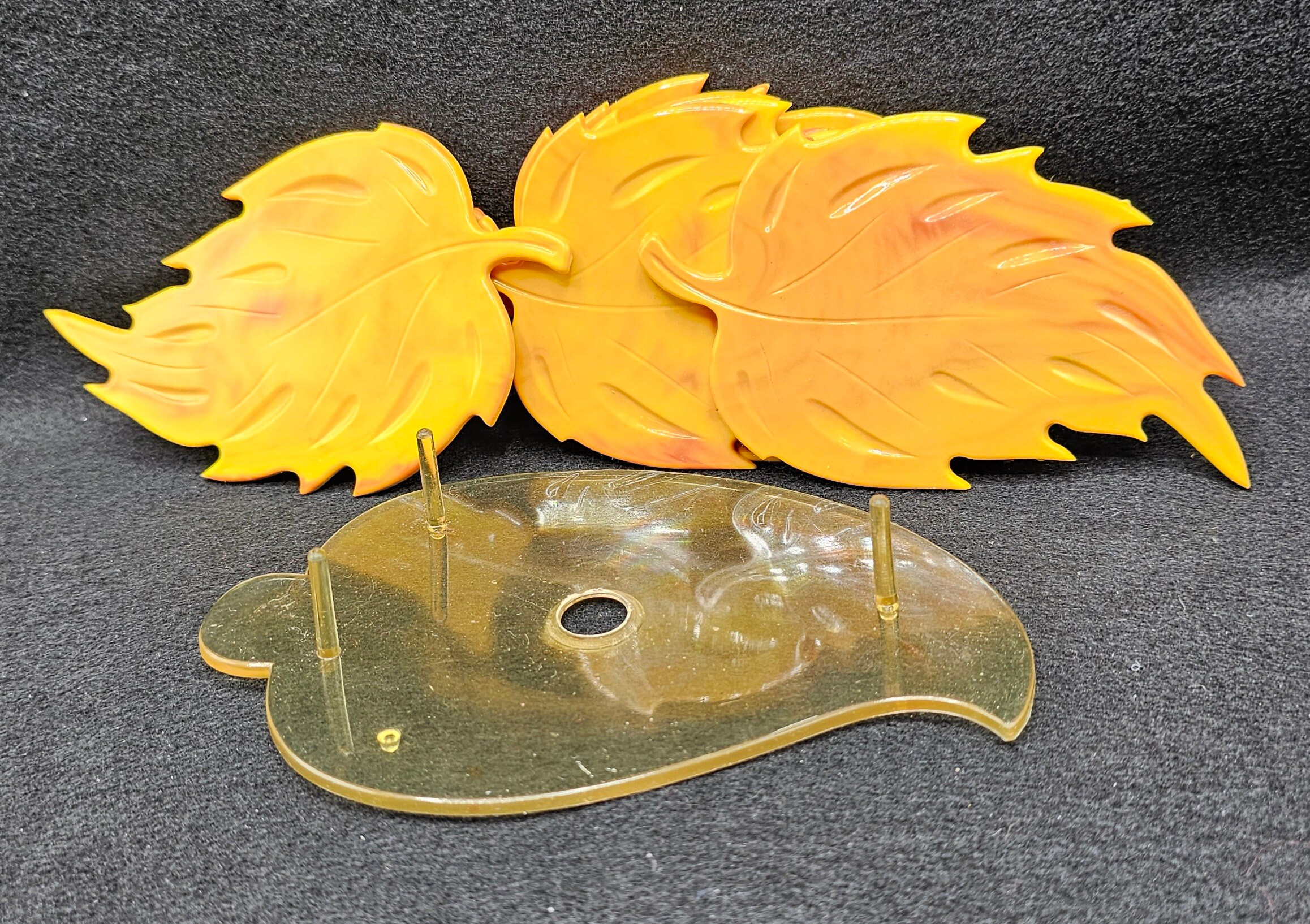 Beautiful Vintage Bakelite Yellow Leaf Coaster Set - Etsy