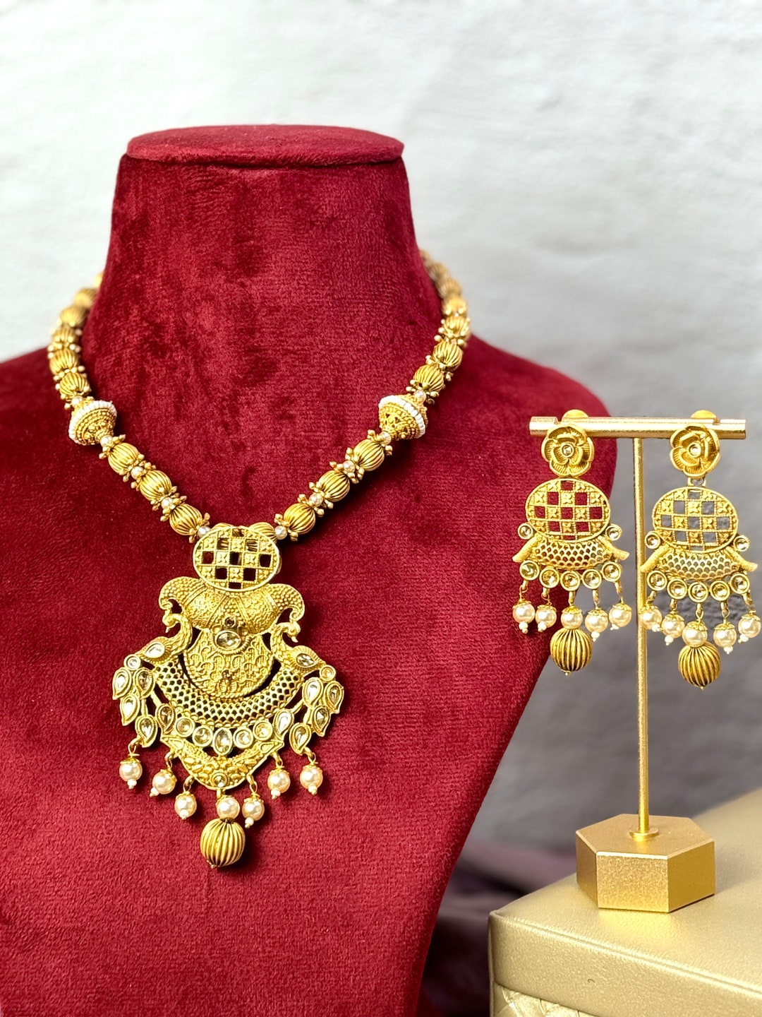 Antique Gold Mala Indian Gold Set Indian Classic Gold Jhumkas Gold Ball ...