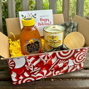 Christmas Honey Gift Box | Bee Holiday Gift Set | Honey and Candle Gift ...
