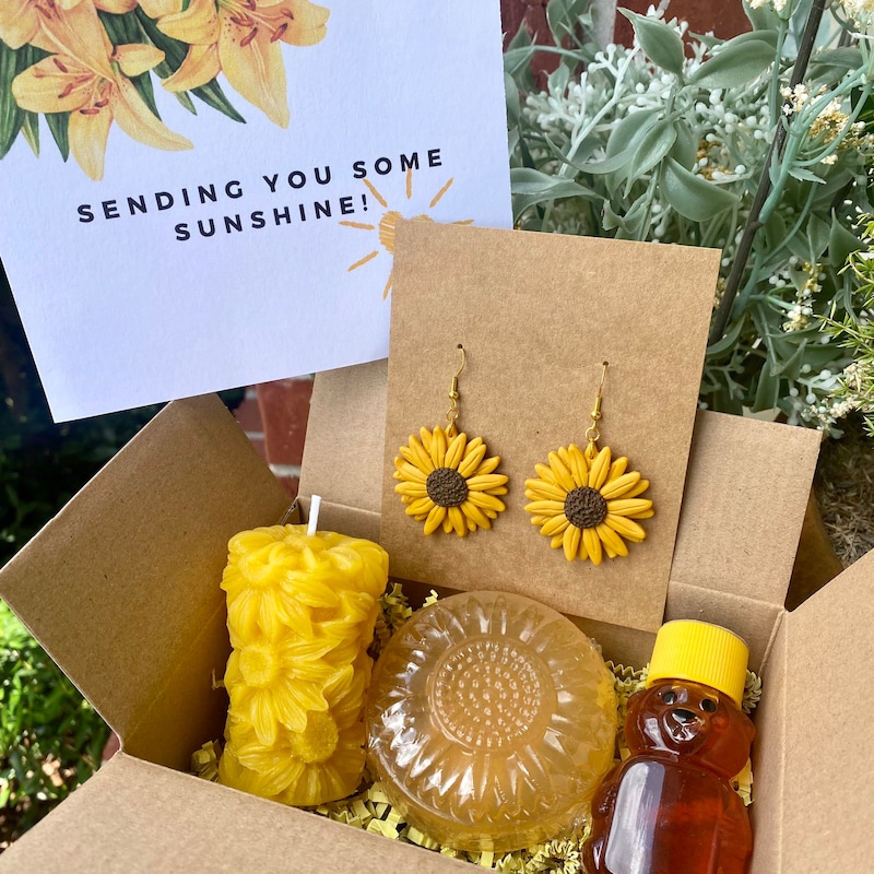Sunflower Gifts - 60+ Gift Ideas for 2025