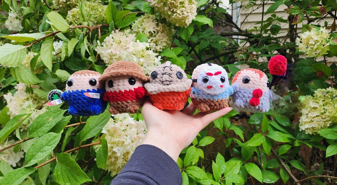Crochet Slasher Plushie: Handmade Horror Movie Characters - Etsy