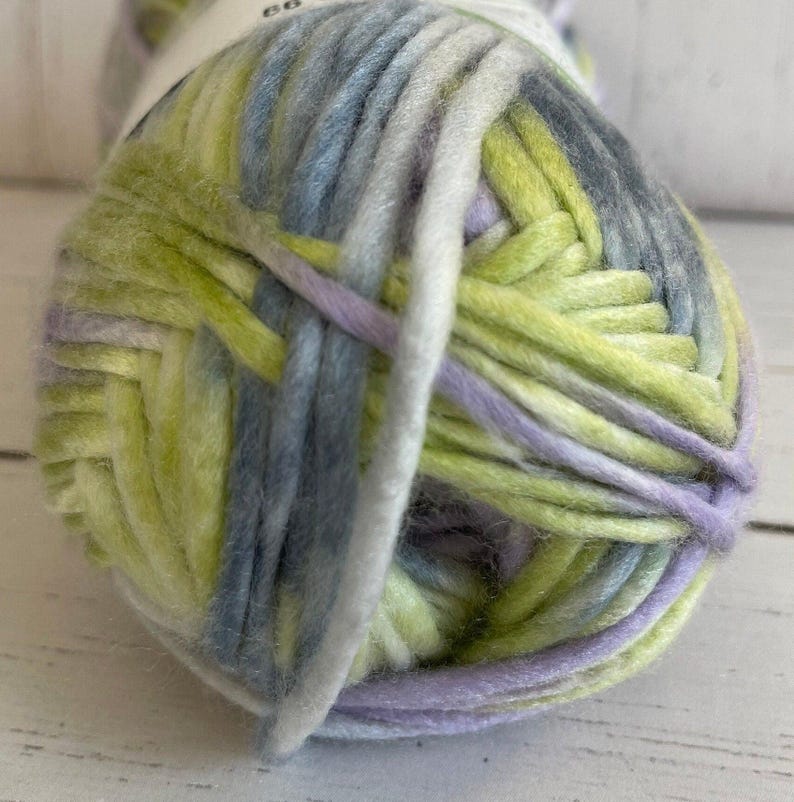 Super Bulky Yarn, Eco Cozy Yarn, Watercolors - Loops & Threads - Etsy