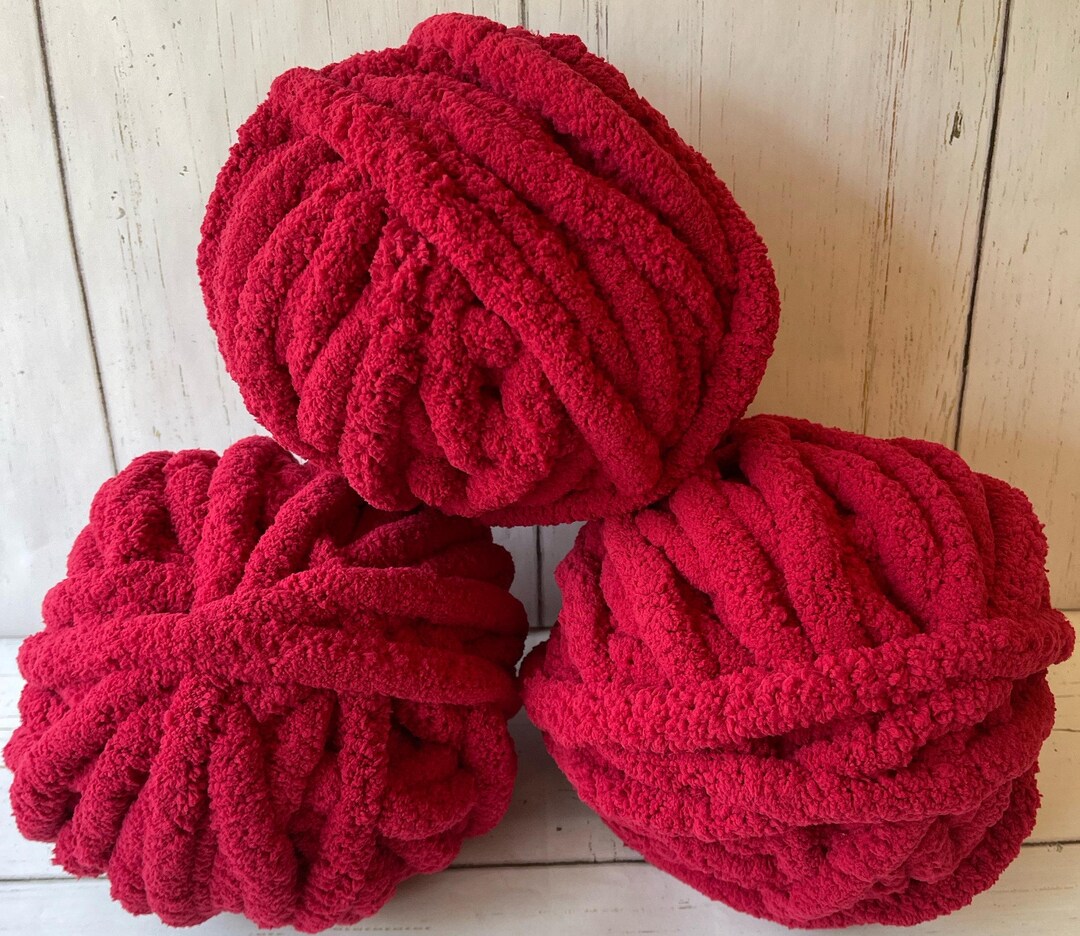 JUMBO Chenille Yarn Red Loop-a-lot 8oz/226.8g, 28y, Polyester, Super ...