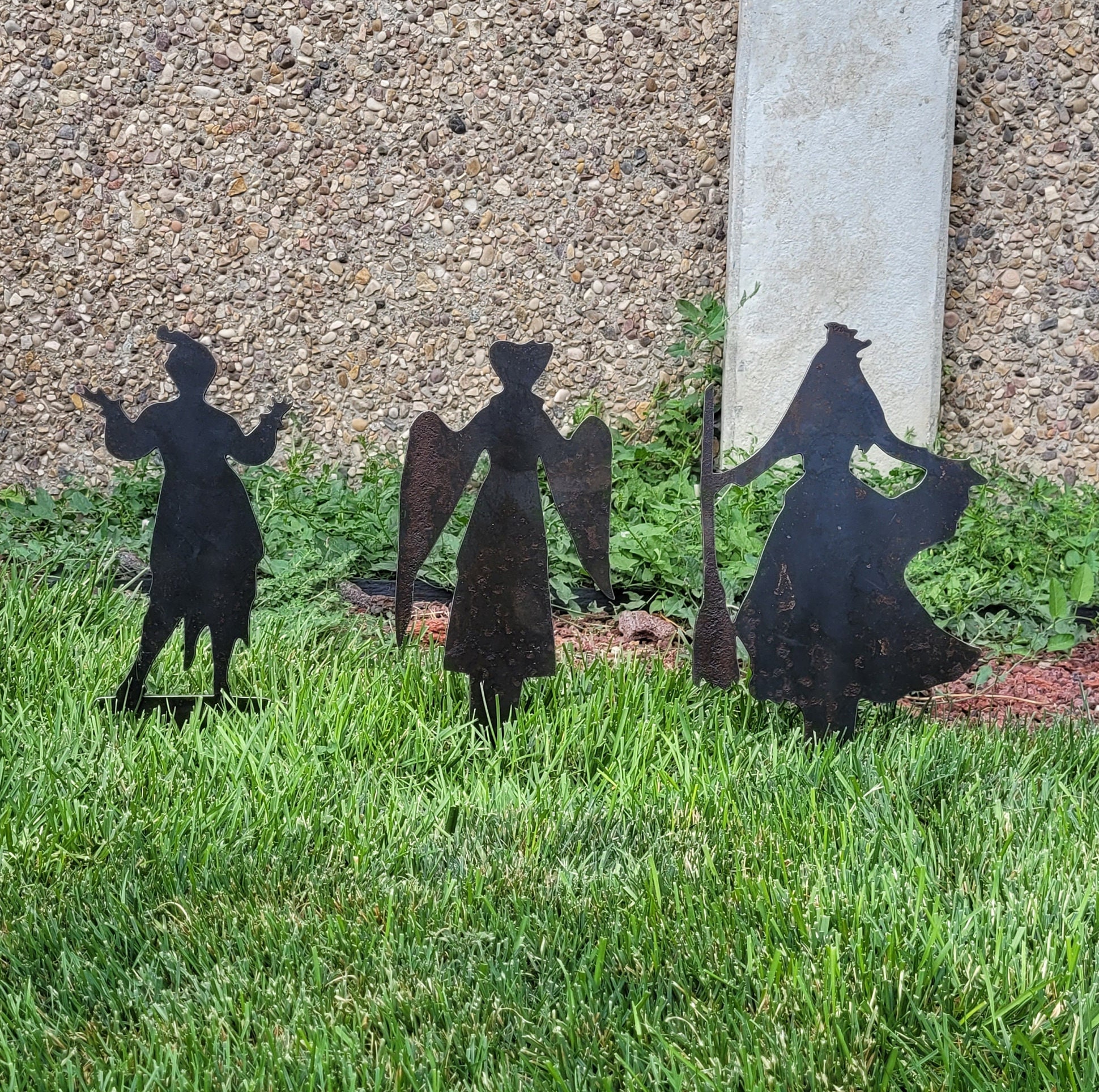 Hocus Pocus Garden Stakes set of 3 - Etsy