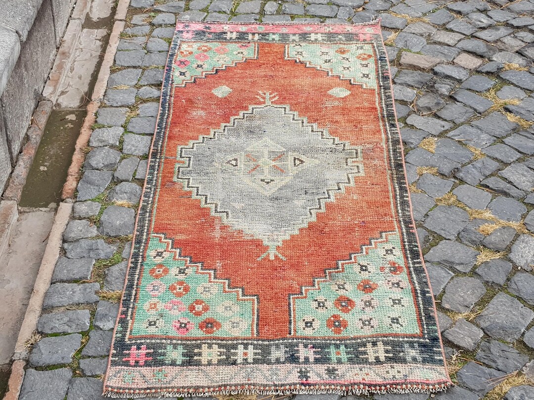 Turkish Kilim Runner Rug: Handmade Wool Vintage Style (5.8 X 2.5 Ft) - Etsy