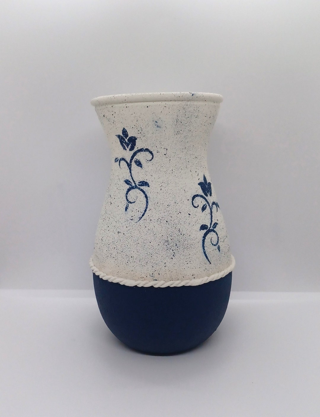 Flower Vase, Country and Farmhouse Style Flower Vase, Blue and Ivory ...