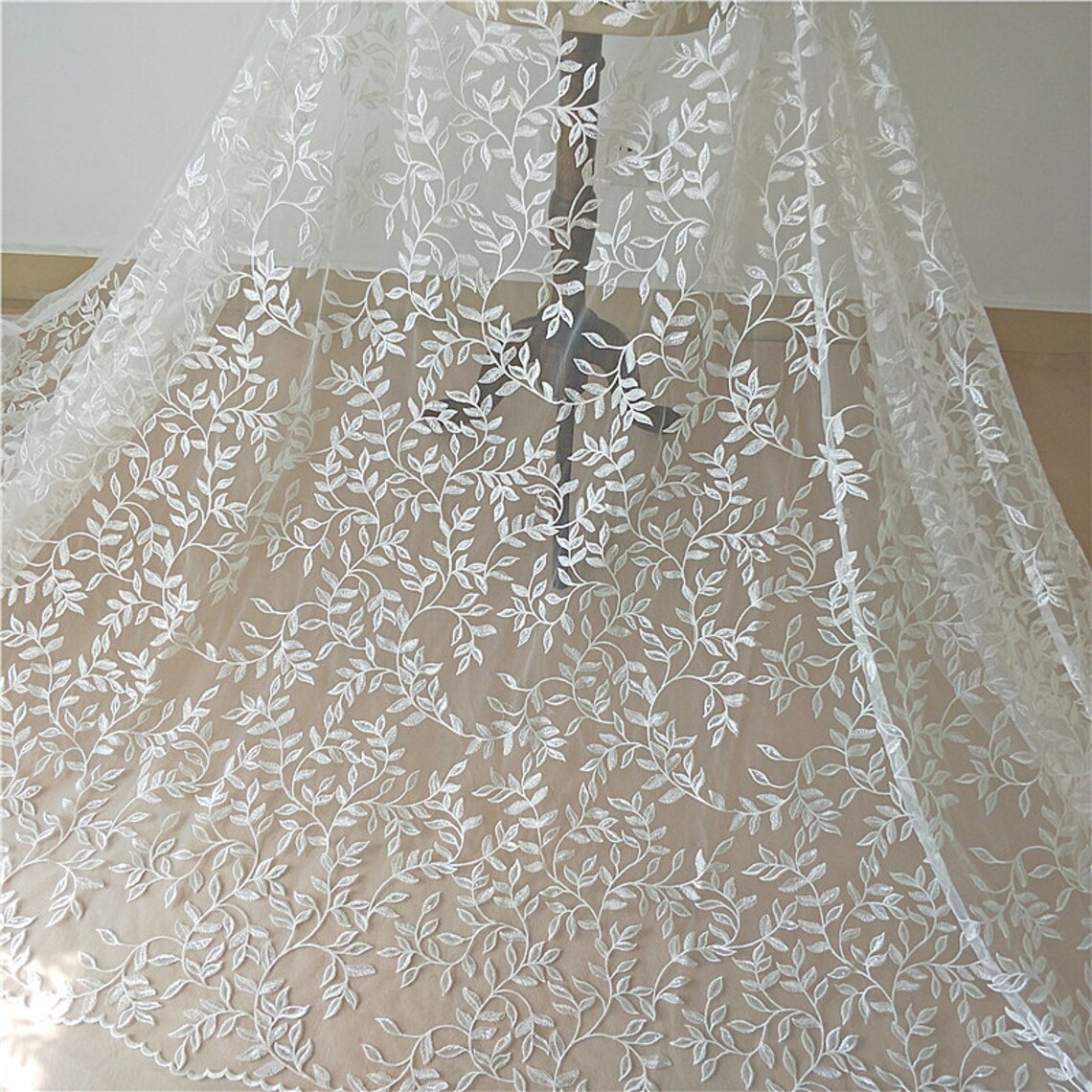 Exquiste off White Leaf Sequin Embroidered Lace Fabric Leaves Ivory ...