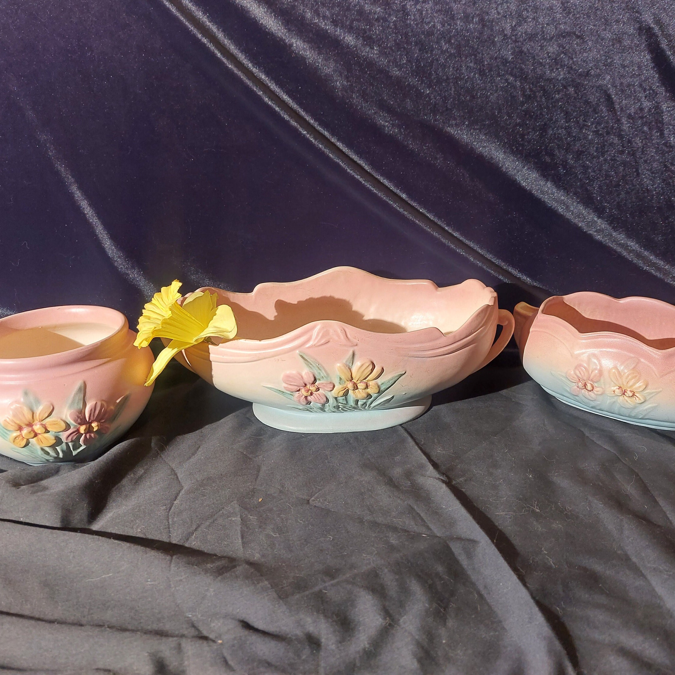 Vintage Hull Art Pottery Iris Pattern 409 Blue and Rose Matte ...