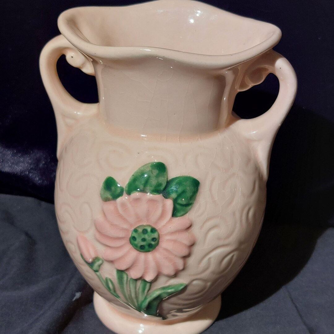 Vintage Hull Art Pottery - Classic - Pattern #4 - High-gloss Pink With ...