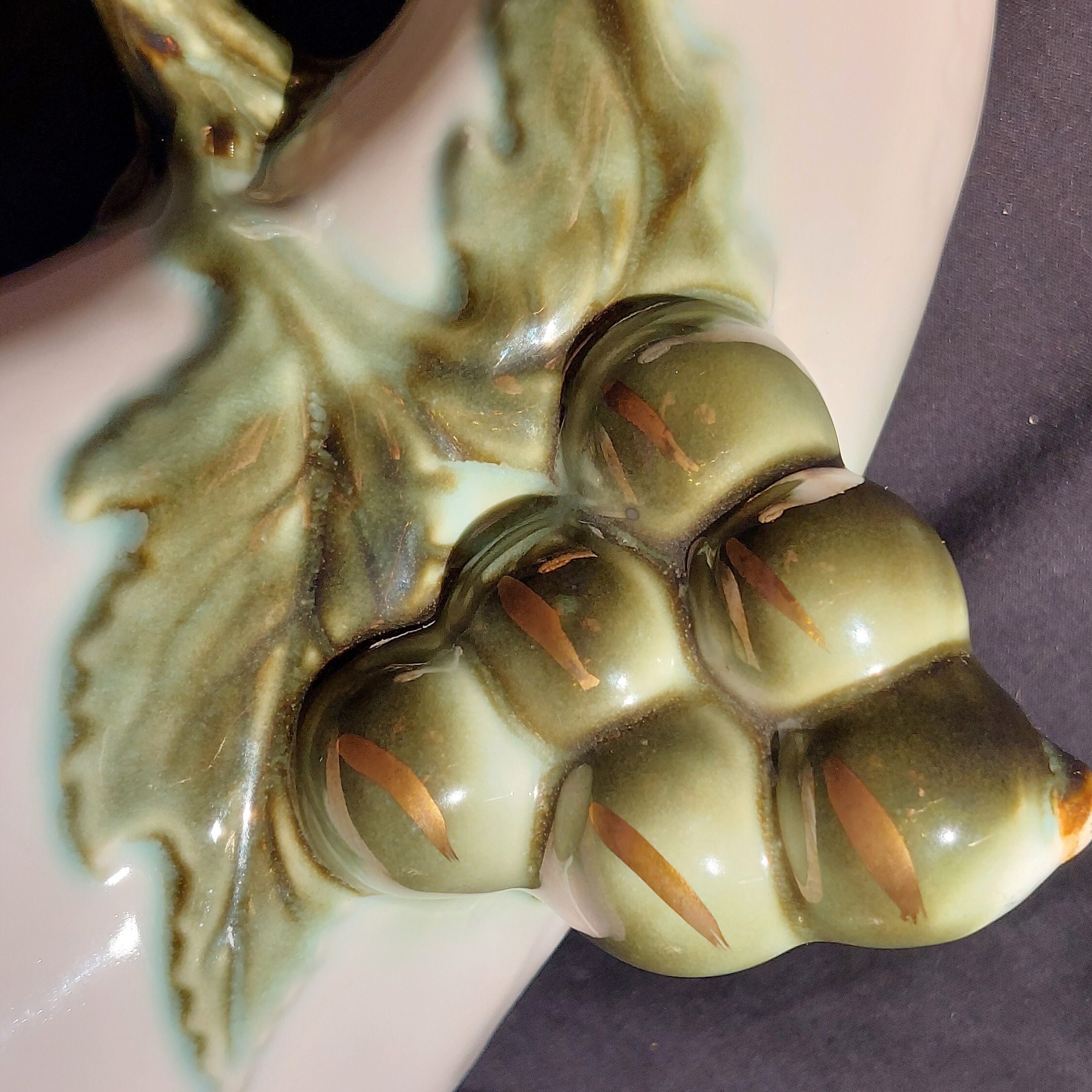 Vintage Hull Art Pottery - Tokay/tuscany - Pattern #10 - 11" Cornucopia ...