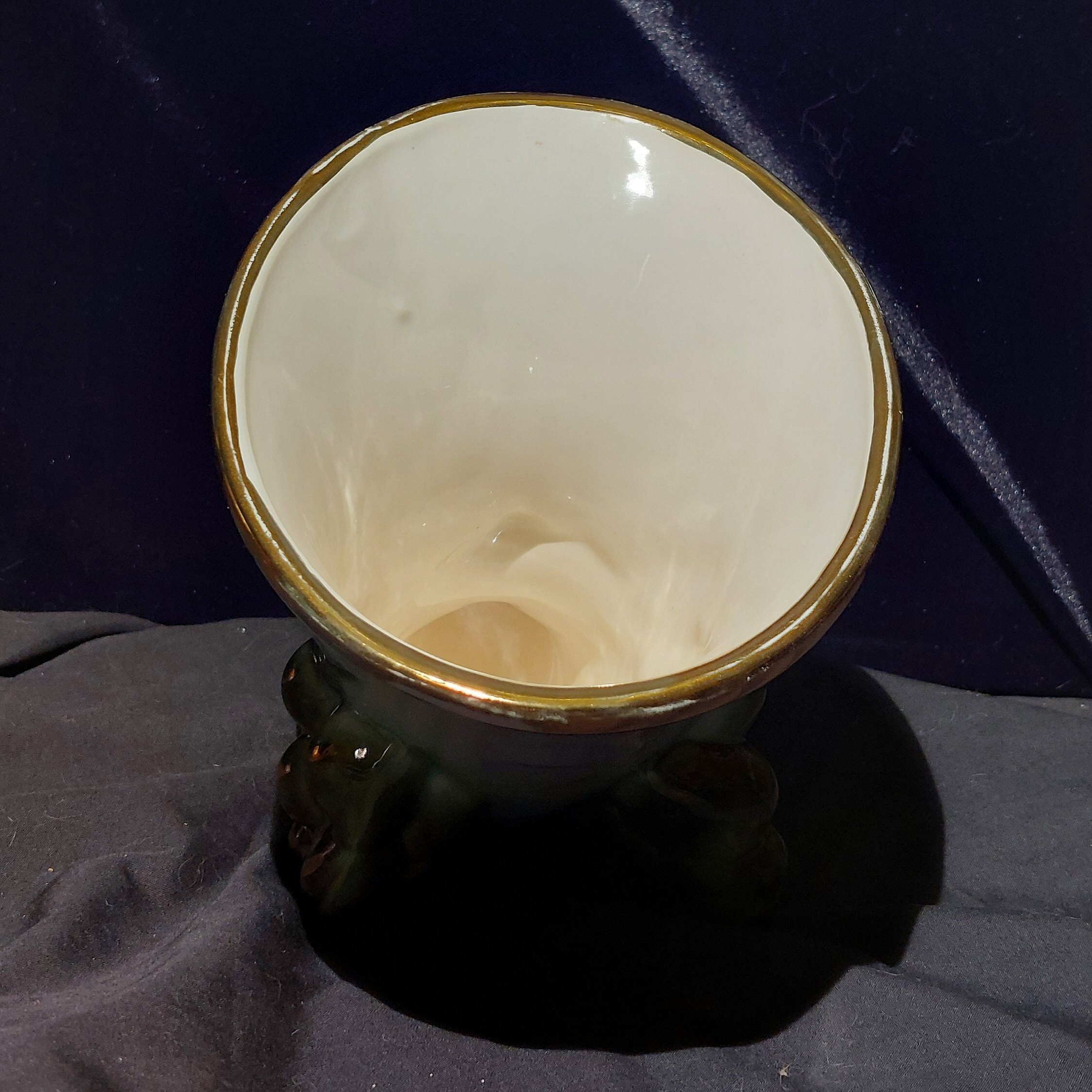 Vintage Hull Art Pottery - Tokay/tuscany - Pattern #10 - 11" Cornucopia ...