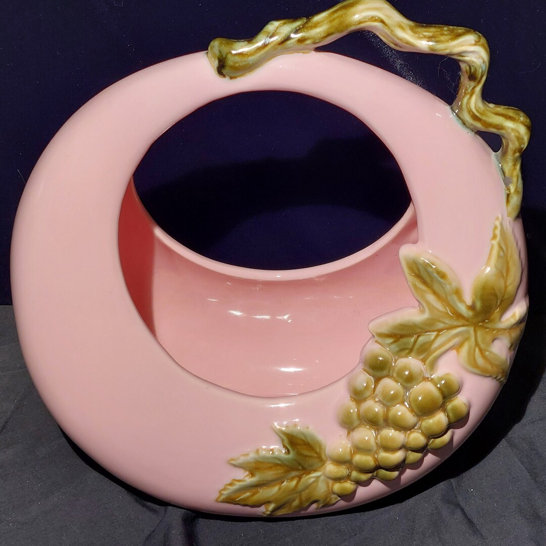 Vintage Hull Art Pottery - Tokay - Pattern #11 - 10 1/2" Moon Basket ...