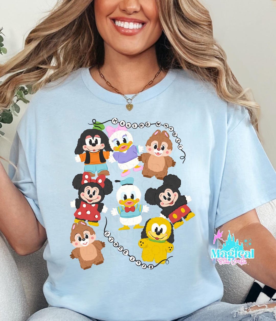 Mickey and Friends Key Chain Characters Park Shirts, Mickey Magical ...