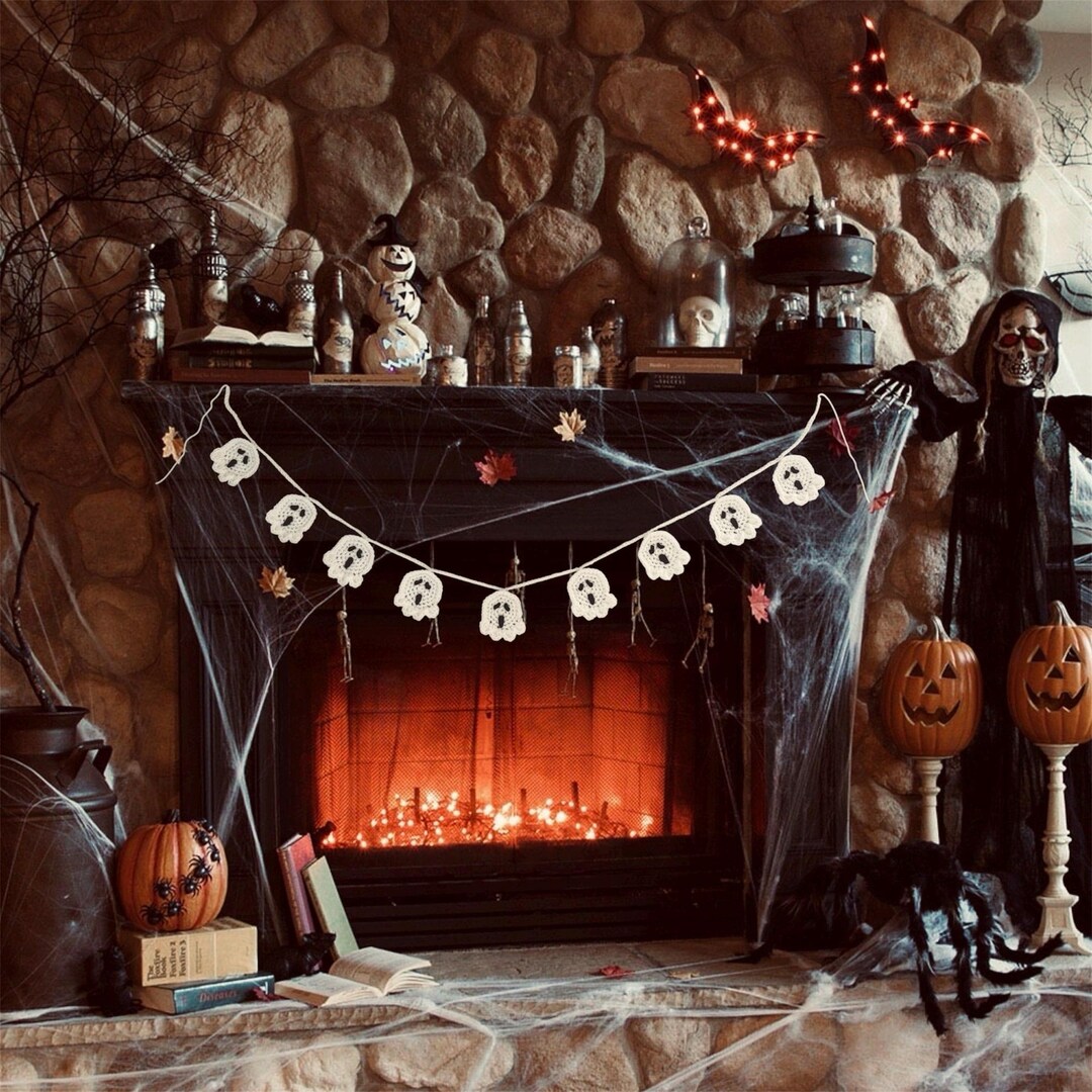 Crochet Ghost Bunting: Spooky Halloween Decor - Etsy