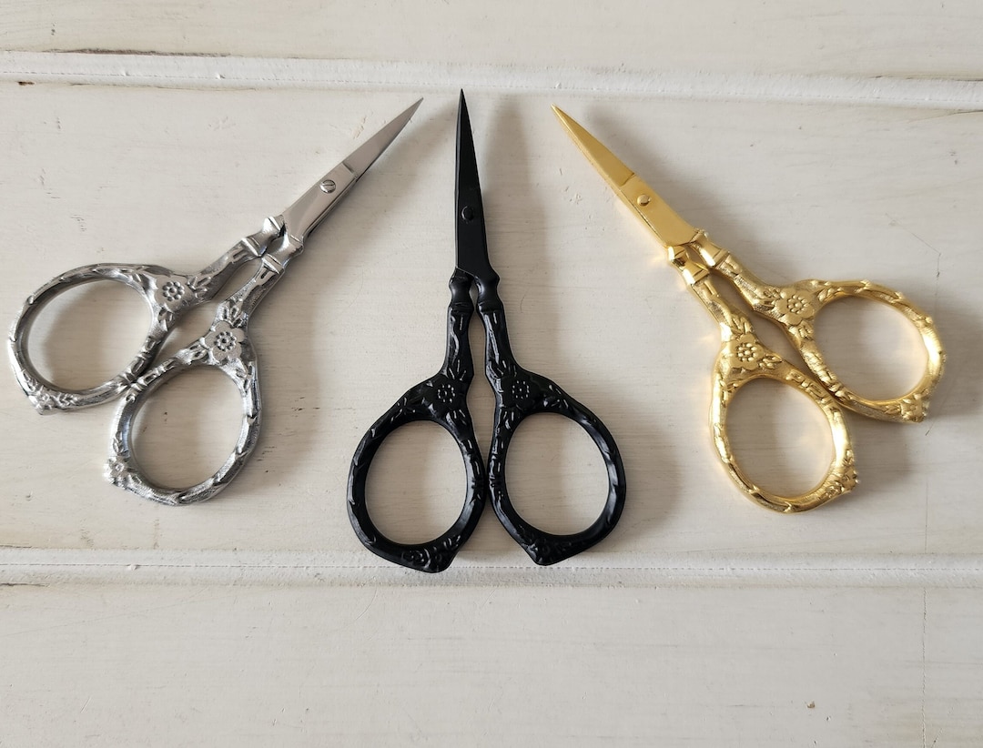 Tudor Rose by Kelmscott Designs - Etsy