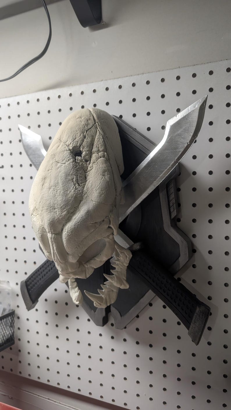3D Printed Halo Legendary Emblem Wall Hang – Multiple Sizes & Finish ...