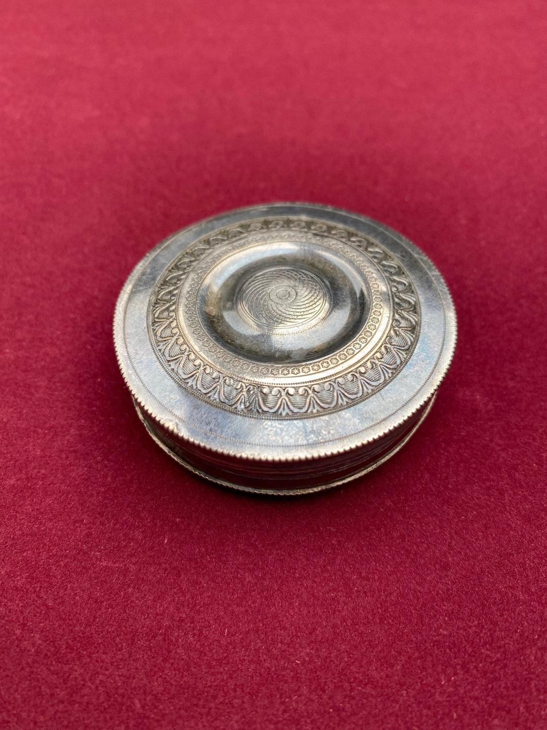 Antique 1830s Round Dutch Silver Pill / Trinket Box / Powder Compact ...