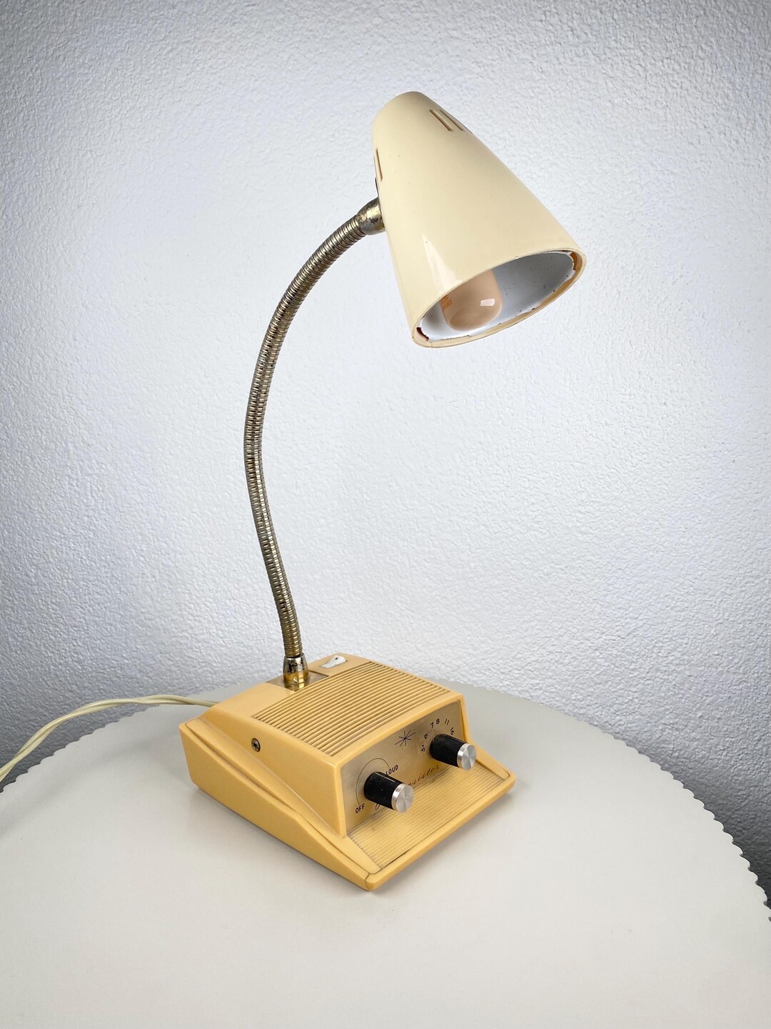 Japanese Vintage Imar Flex Transistor AM Radio Desk Lamp 1950s Mid ...