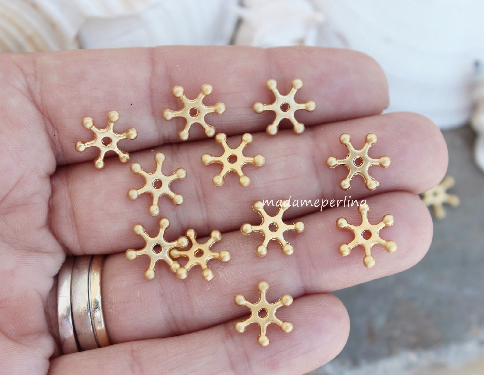 20 Dotted Edges Flat Beads 24k Matte Gold plated spacer bead | Etsy