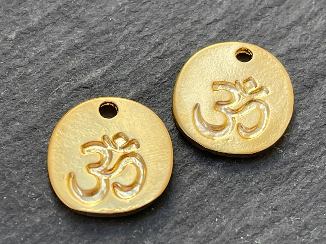 2 Om Pendants Coins 24K Matte Gold Plated Charms Om Yoga Aum - Etsy