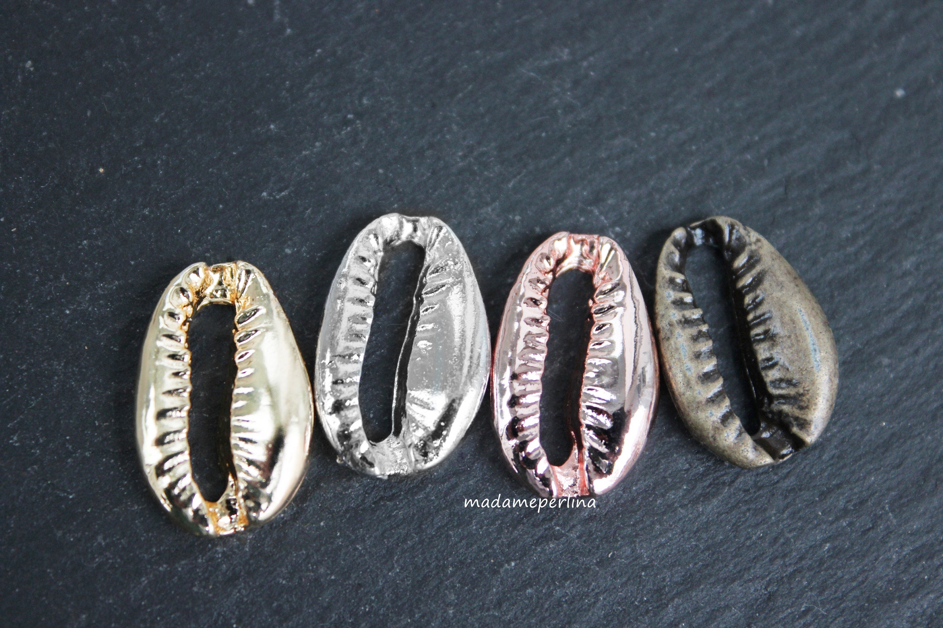 4 Cowrie Connector Charms Sea Shell Bronze Plated Detailed - Etsy
