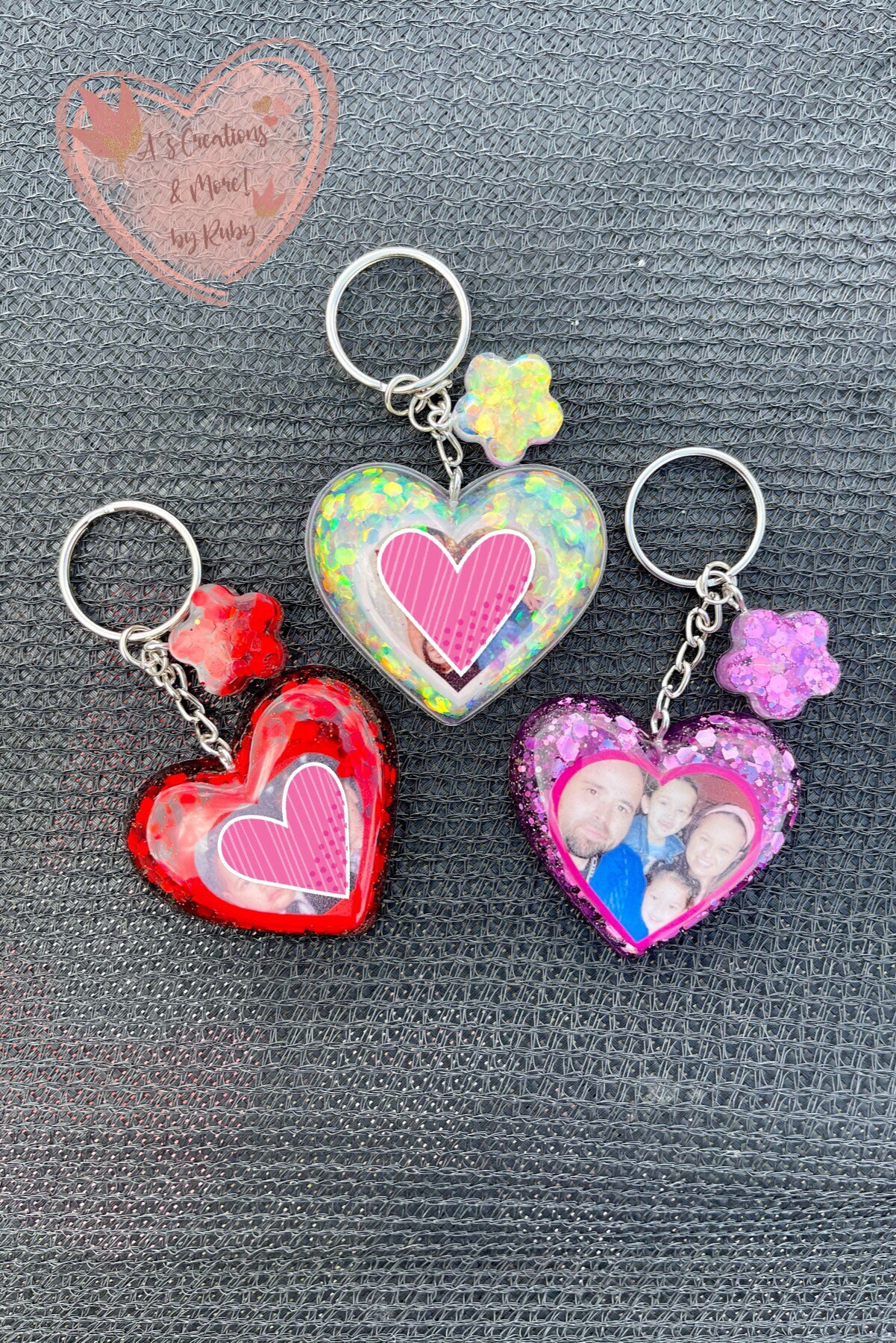 Heart picture keychain glitter resin personalized - Etsy.de