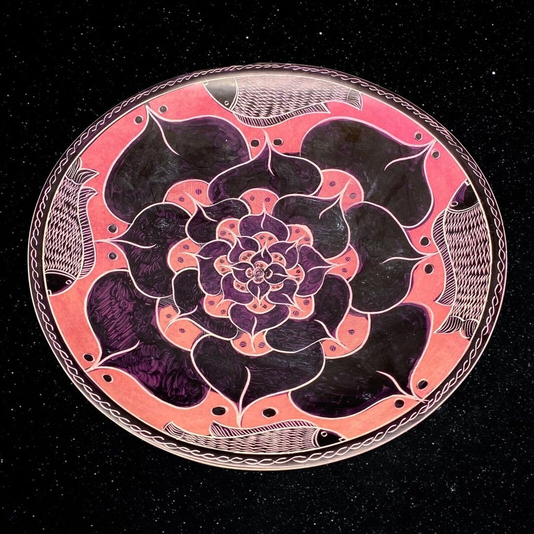Vintage Hand Carved Soapstone Pink Magenta Fish Round Plate Etched 2T ...