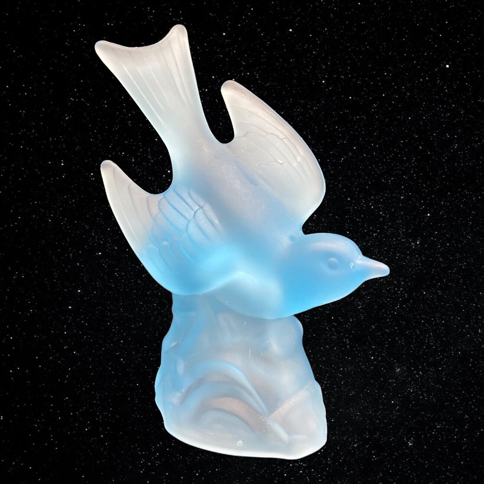 L.E Smith Art Glass Satin Frosted Light Blue Bird Figure 8.75”T 6”W - Etsy
